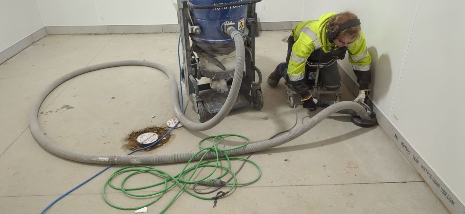 Etching a concrete floor before applying epoxy - Creative Coatings llc